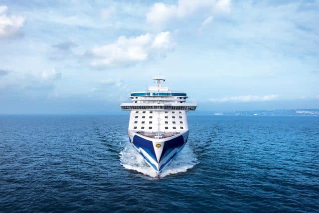 Royal/Regal Princess Virtual Tour: Staterooms, Dining and Facilities