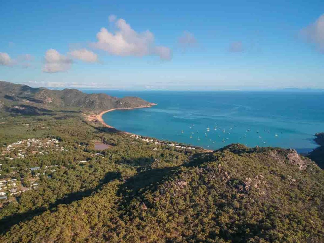 10 STUNNING National Parks in Queensland (inc. Map)