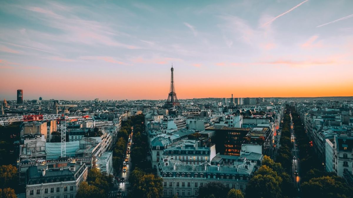 35 UNMISSABLE Things to do in Paris France this Summer (inc. Map)